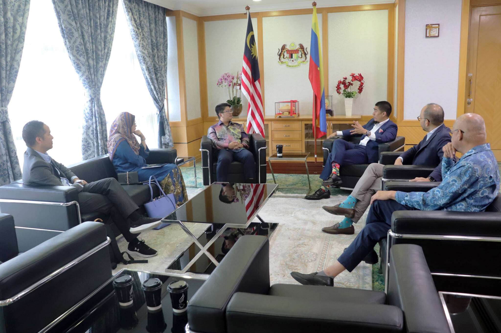 Jentayu's Courtesy Call to YB Datuk Ewon Benedick, Minister of ...